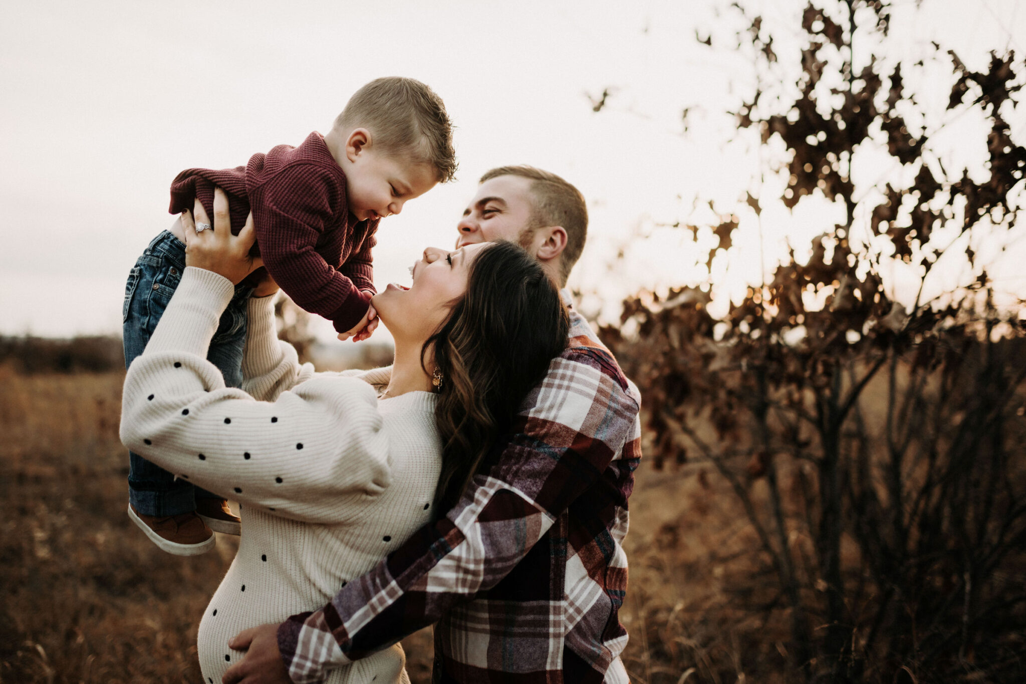 A Guide to Unposed Family Photography: Tips and Tricks for Capturing ...