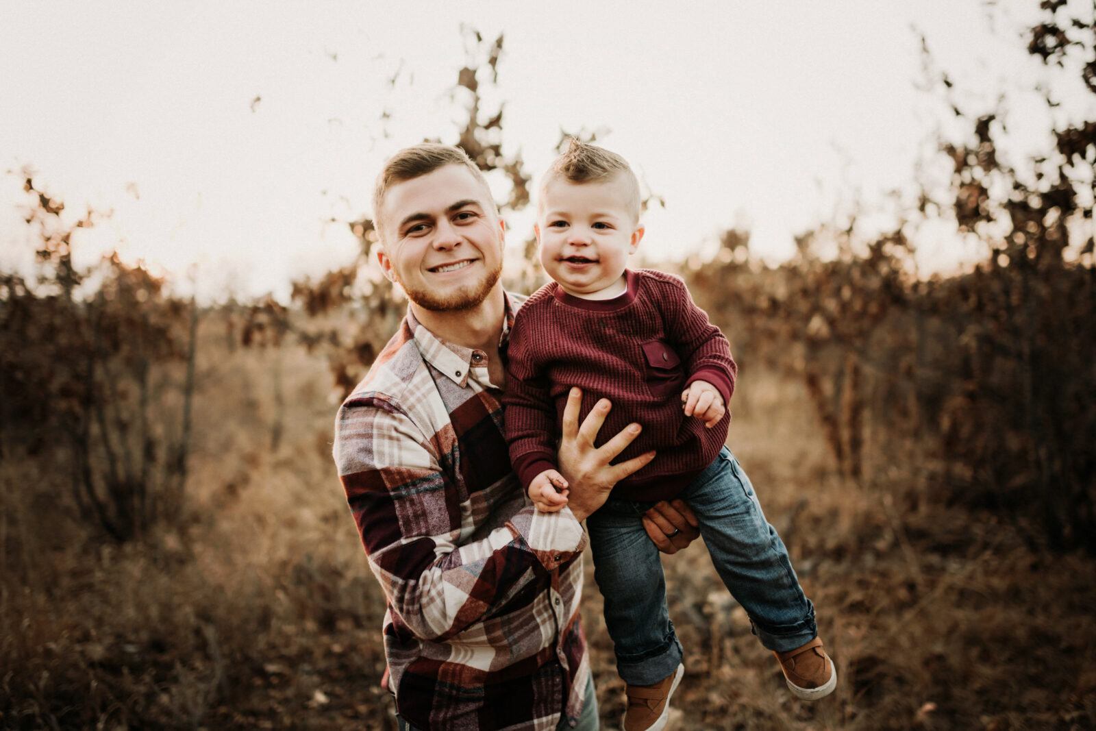 A Guide to Unposed Family Photography: Tips and Tricks for Capturing ...