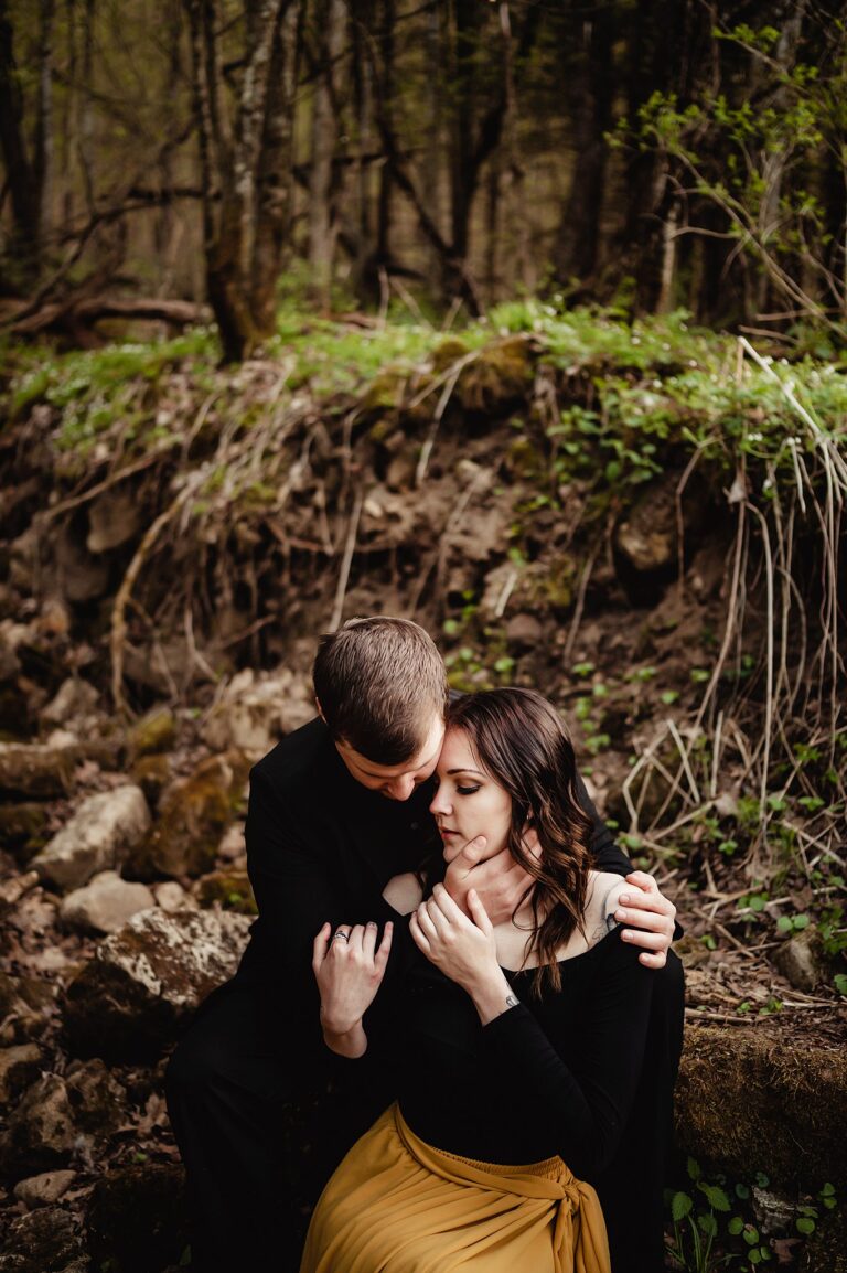 How to Display Your Couples Photos: Creative Ideas for Showcasing Your ...